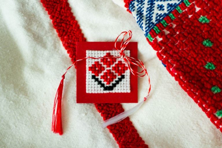 Martisor: simbol si traditie – Mythologica.ro